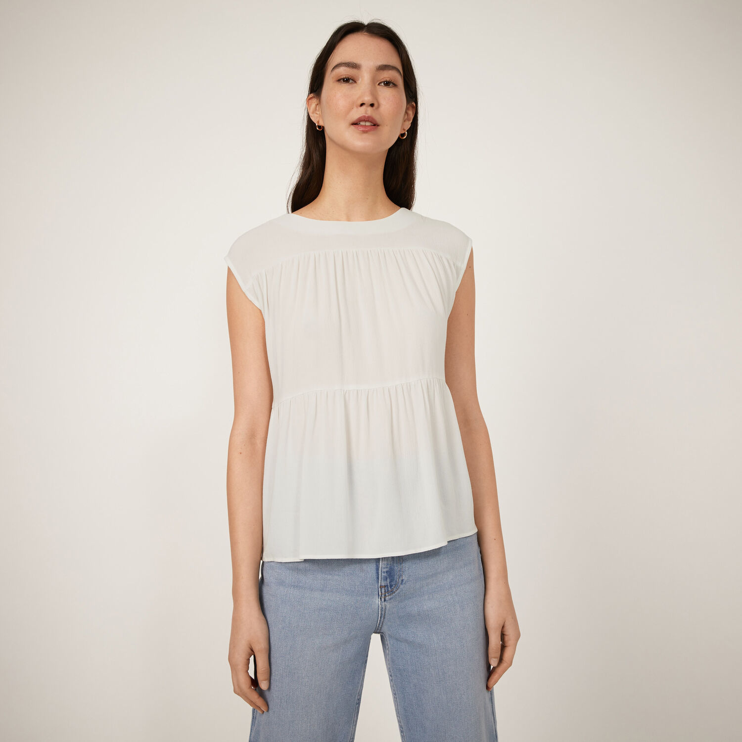 TIERED TEE - Hello! We are wt+